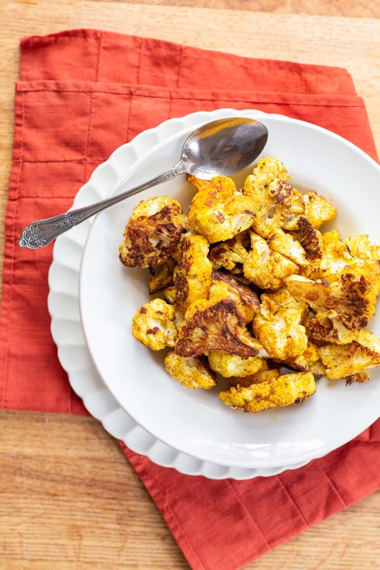 Roasted Cauliflower with Curry and Turmeric - Food Banjo