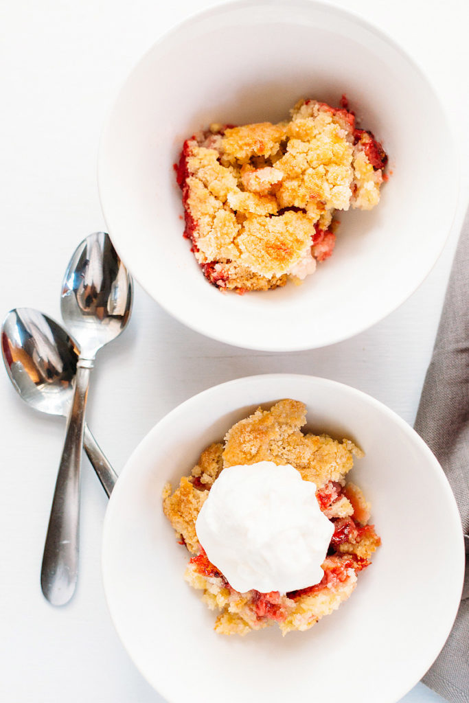 Old Fashioned Strawberry Cobbler - Food Banjo