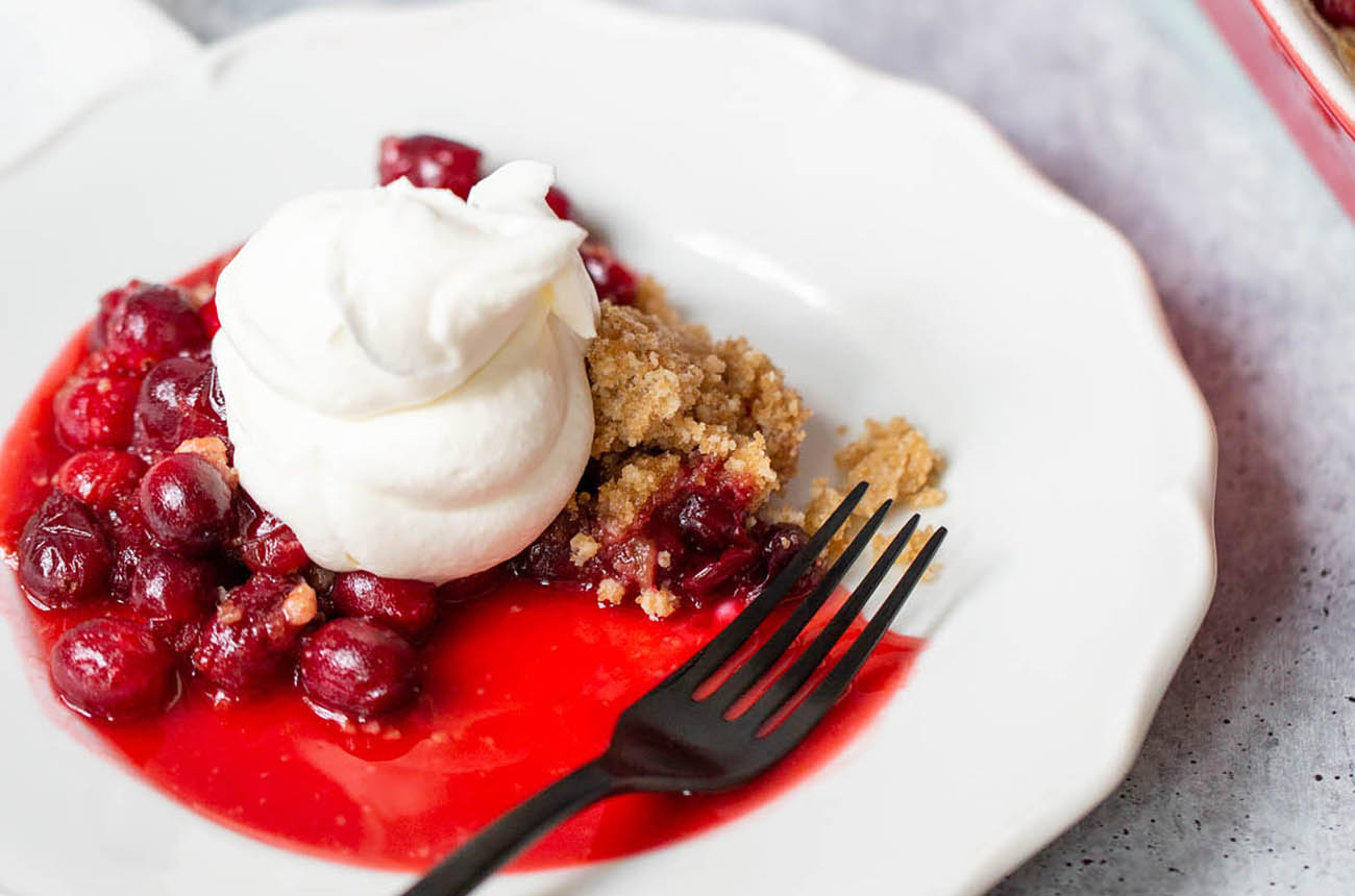 Cranberry Crumble - Food Banjo