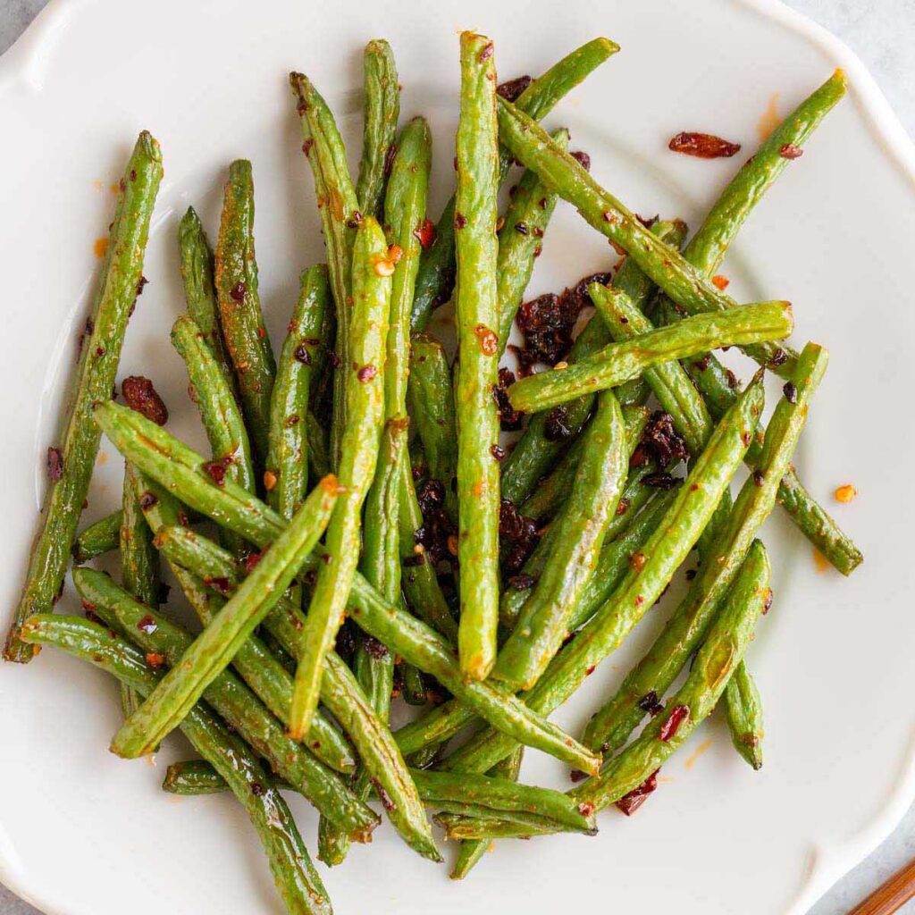Chili Crisp Green Beans - Food Banjo